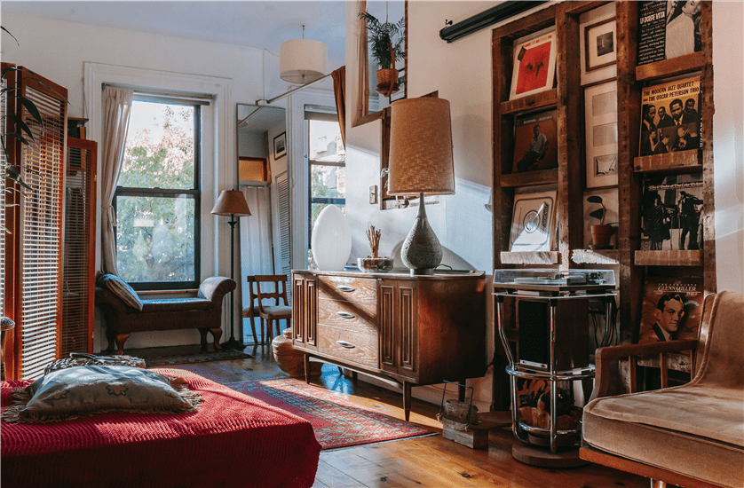 An In-Depth Guide to Recognizing and Valuing Vintage Furniture - Divine ...